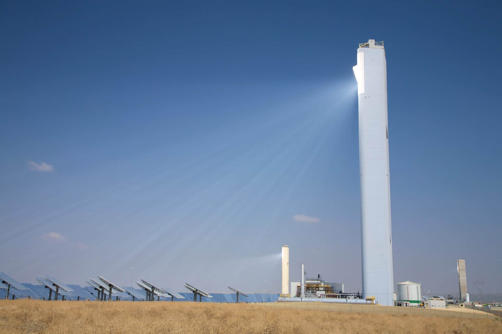 What Are Concentrated Solar Power Plants? | Focal Line Solar Inc.
